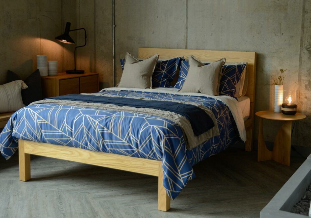 Reversible Duvet Set in Deep Blue | Natural Bed Company
