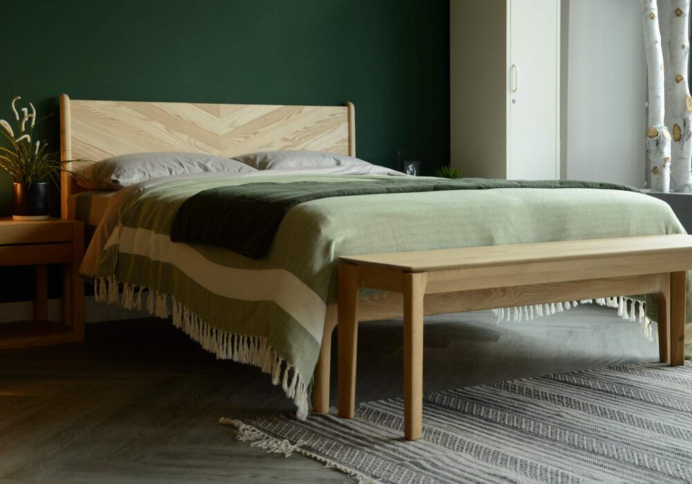 Straight Modern Bench | Ethnicraft | Natural Bed Company