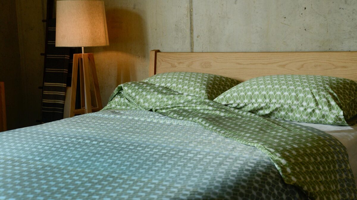 Circle Pattern Cotton Blend Bedding - Teal or Rust - Natural Bed Company