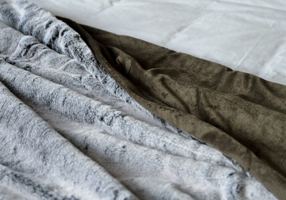 Luxury Frosted Faux Fur Throws | Blankets | Natural Bed Company