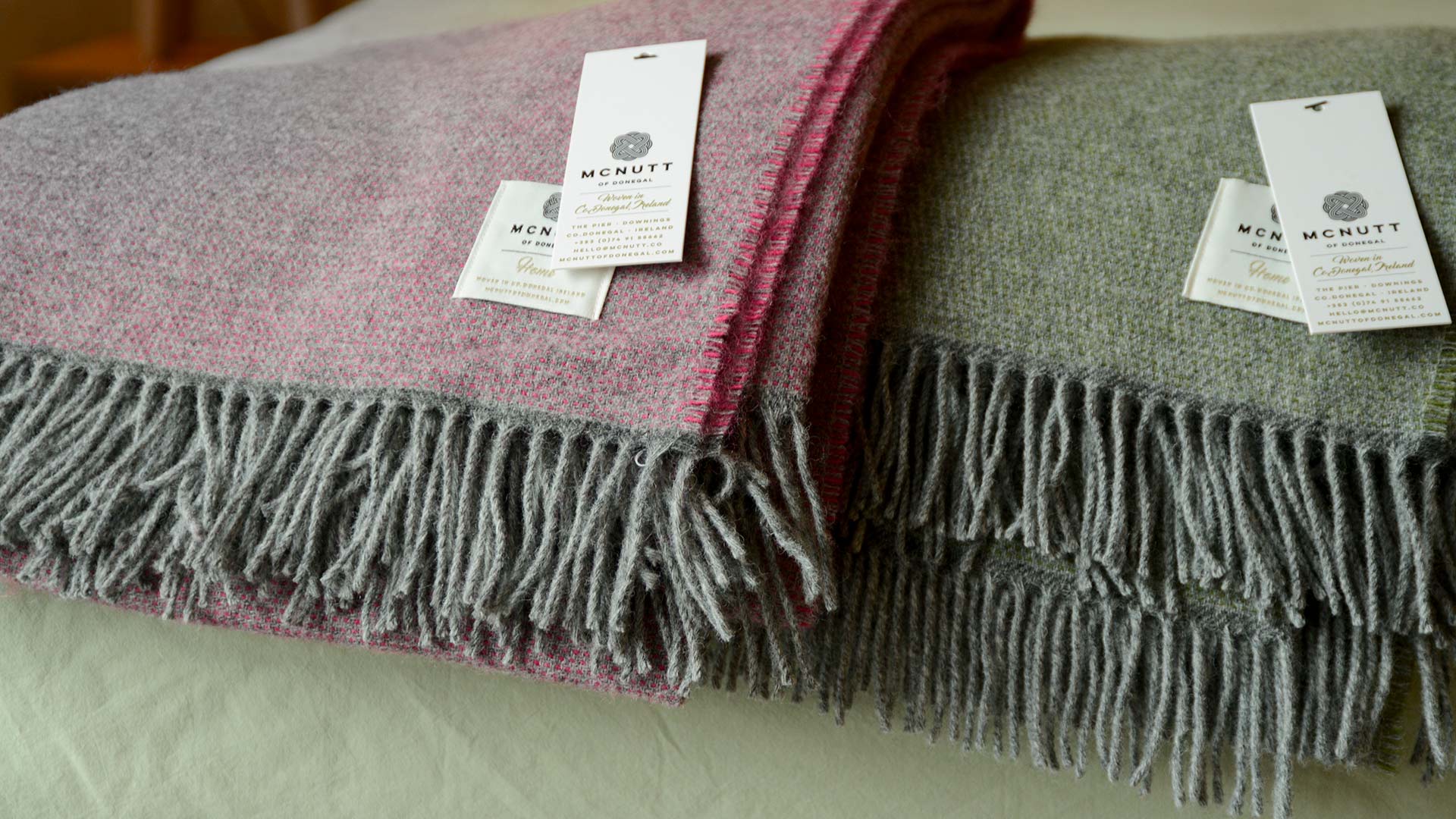 Marl Pure Wool Throws - 2 colours | Natural Bed Company