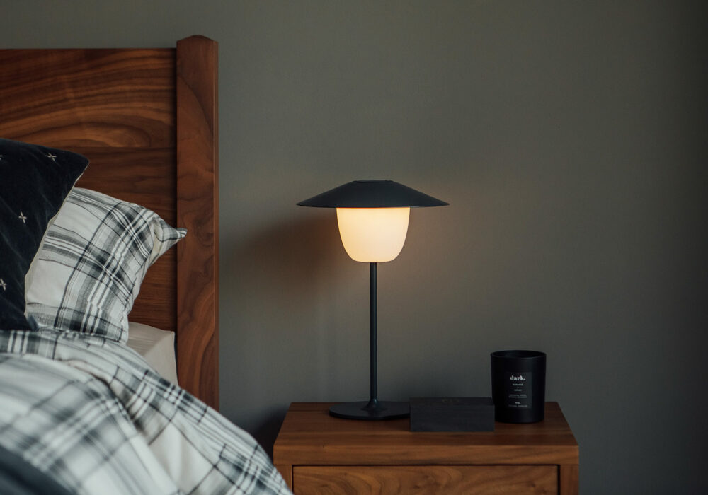 Mobile LED Lamp | Bedside Lighting | Natural Bed Company