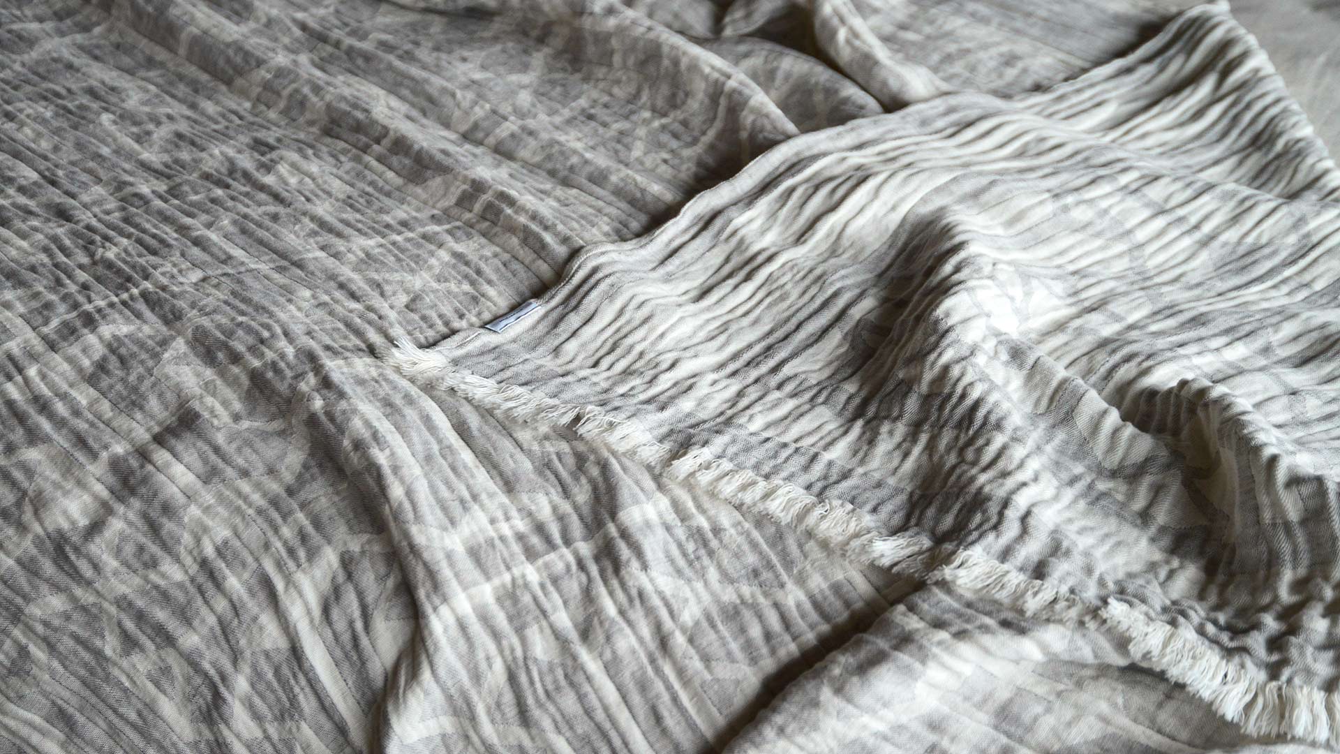 Textured Cotton and Linen Graphic Throw - Natural Bed Company