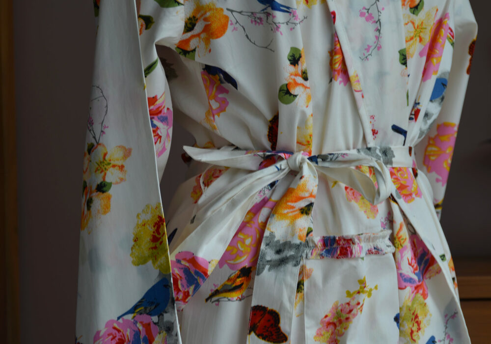 Floral Cream Dressing Gown | Natural Bed Company