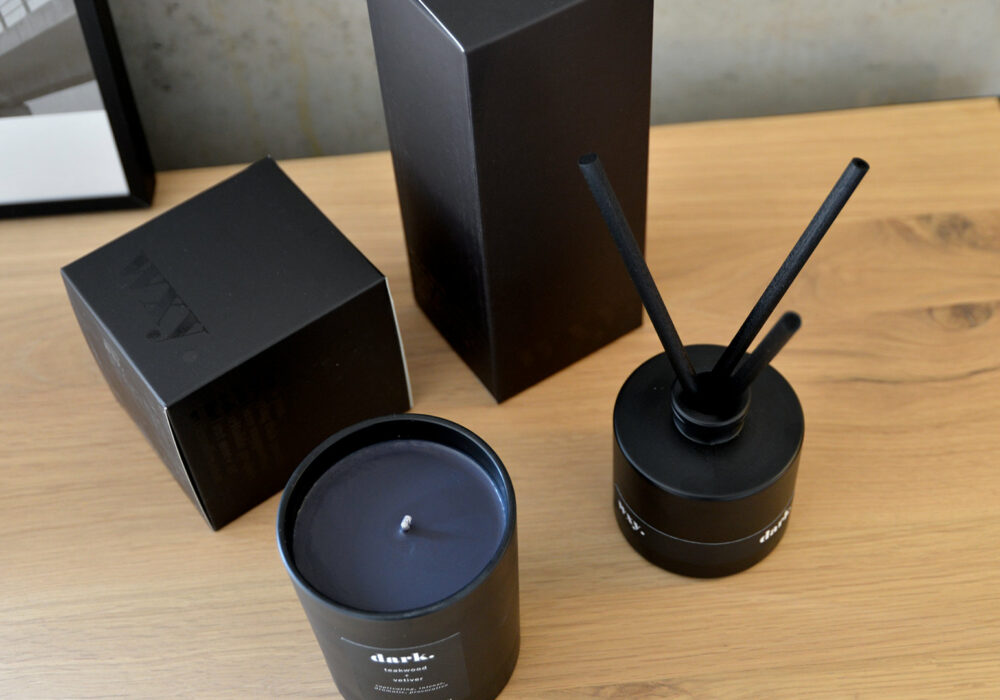 Black Reed Diffusers & Scented Candles - Natural Bed Company