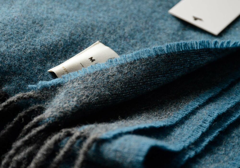 Reversible Pure Wool Throws | Natural Bed Company