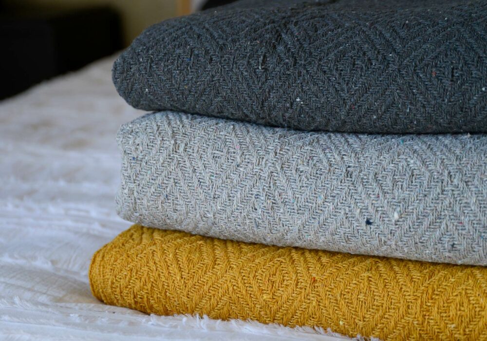 Cotton Rich Diamond Pattern Throws | Natural Bed Company
