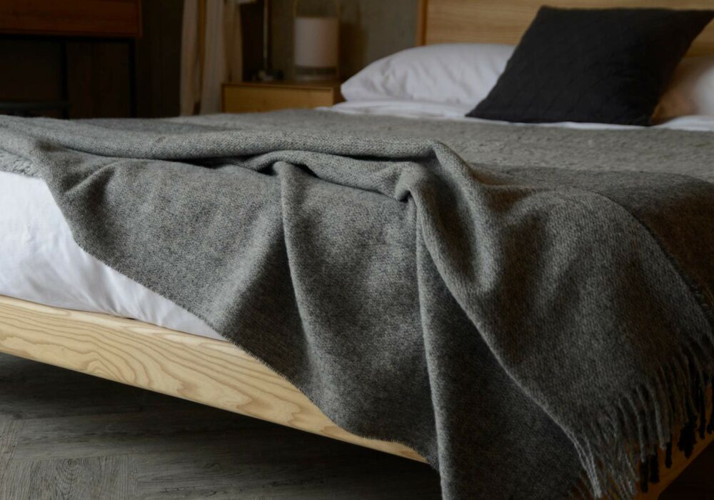 Reversible Pure Wool Throws | Natural Bed Company