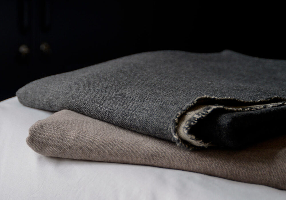 Linen and Merino Lambswool Throws | Natural Bed Company