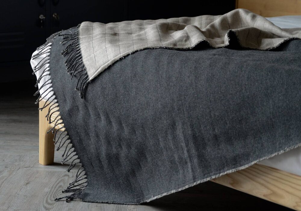 Linen and Merino Lambswool Throws | Natural Bed Company