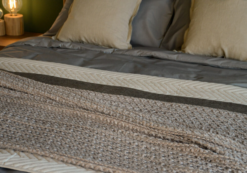 Textured Loose Knit Throws | Soft Blankets | Natural Bed Company