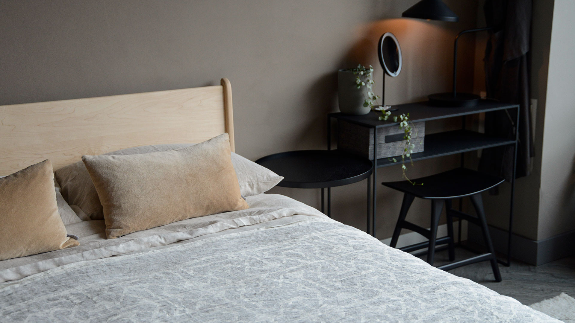 Textured Cotton and Linen Graphic Throw - Natural Bed Company