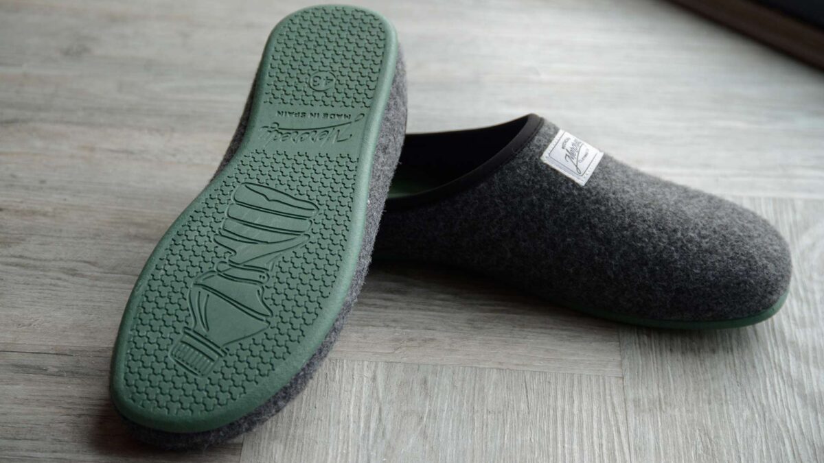 Sustainable Slippers | Recycled Materials | Natural Bed Company