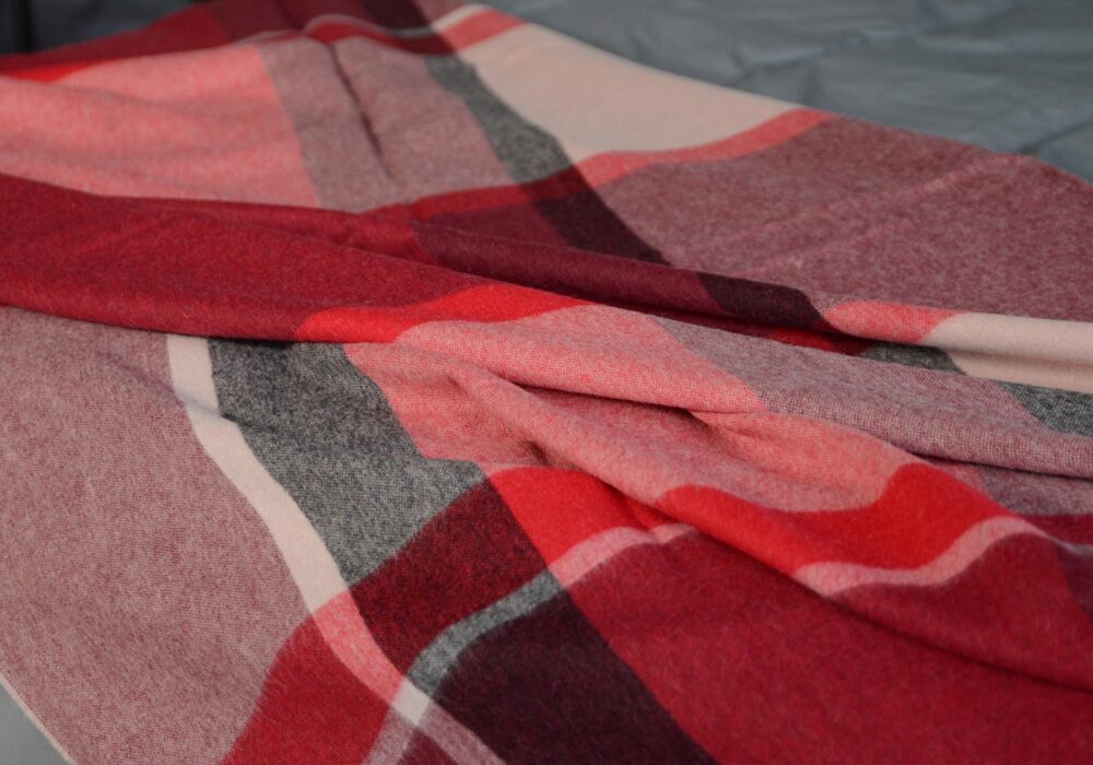 Luxury Alpaca Wool Rich Throws | Natural Bed Company