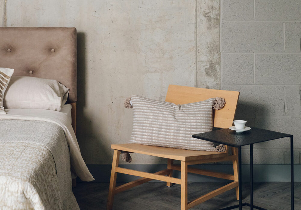 Triptic Side Table | Ethnicraft | Natural Bed Company